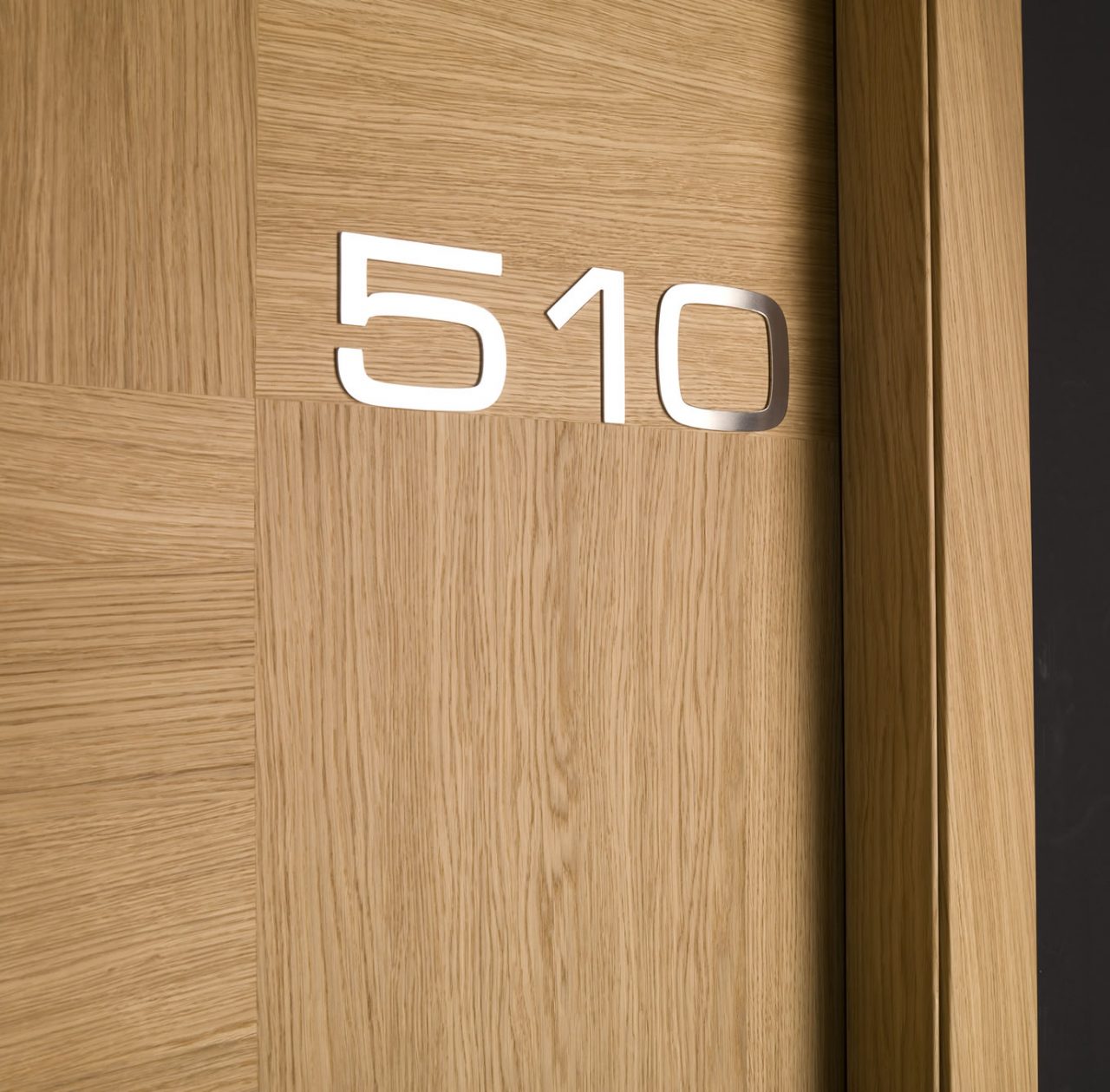 Interior wooden fire doors for hotels - Zanini